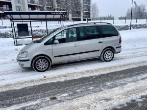 Pelēks Ford Galaxy 2003 Viļņa, ar dzinēja tilpumu 1.90 L un nobraukumu 360 tūkst. km par 1650 €, foto 5 vietnē AUTOMOTO.COM.LV