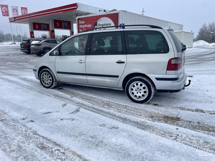 Pelēks Ford Galaxy 2003 Viļņa, ar dzinēja tilpumu 1.90 L un nobraukumu 360 tūkst. km par 1650 €, foto 7 vietnē AUTOMOTO.COM.LV