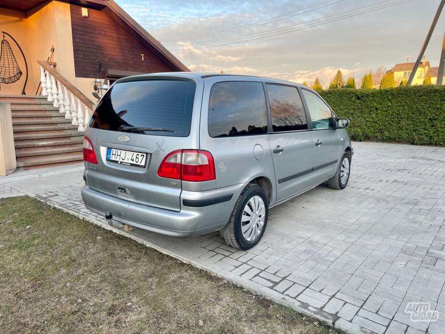 Pelēks Ford Galaxy 2003 Viļņa, ar dzinēja tilpumu 1.90 L un nobraukumu 331 tūkst. km par 1500 €, foto 4 vietnē AUTOMOTO.COM.LV