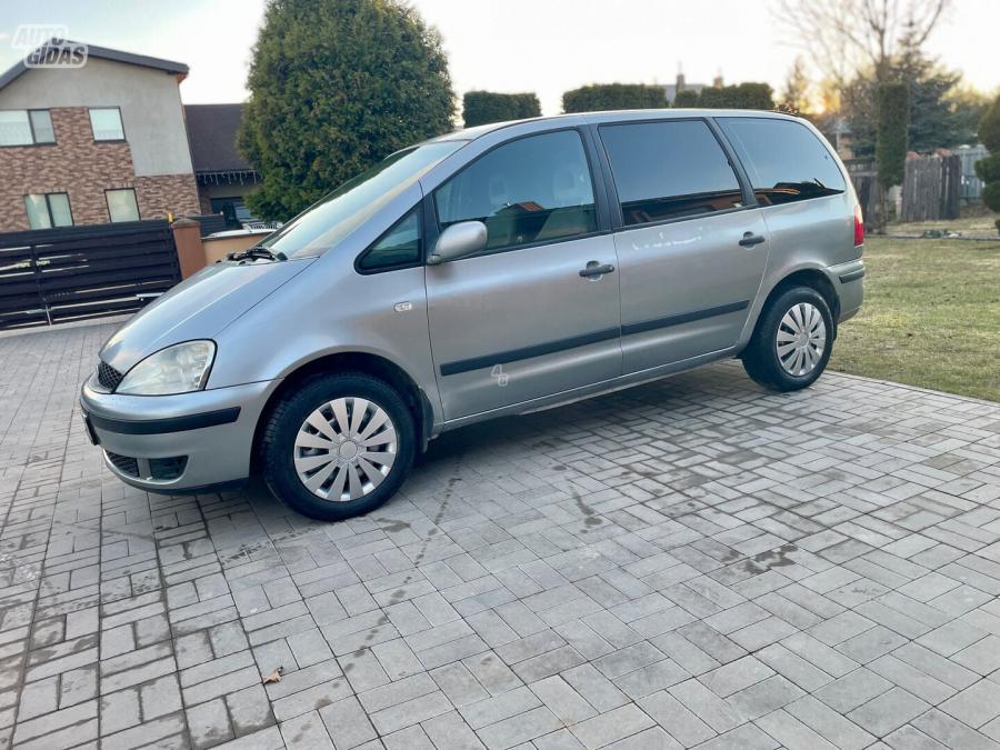 Pelēks Ford Galaxy 2003 Viļņa, ar dzinēja tilpumu 1.90 L un nobraukumu 331 tūkst. km par 1500 €, foto 6 vietnē AUTOMOTO.COM.LV