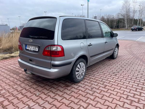 Pelēks Ford Galaxy 2003 Viļņa, ar dzinēja tilpumu 1.90 L un nobraukumu 331 tūkst. km par 1500 €, foto 2 vietnē AUTOMOTO.COM.LV