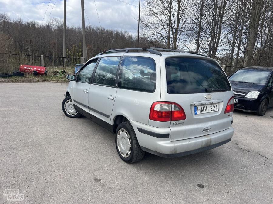 Pelēks Ford Galaxy 2003 Šauļi, ar dzinēja tilpumu 1.90 L un nobraukumu 496 tūkst. km par 999 €, foto 5 vietnē AUTOMOTO.COM.LV