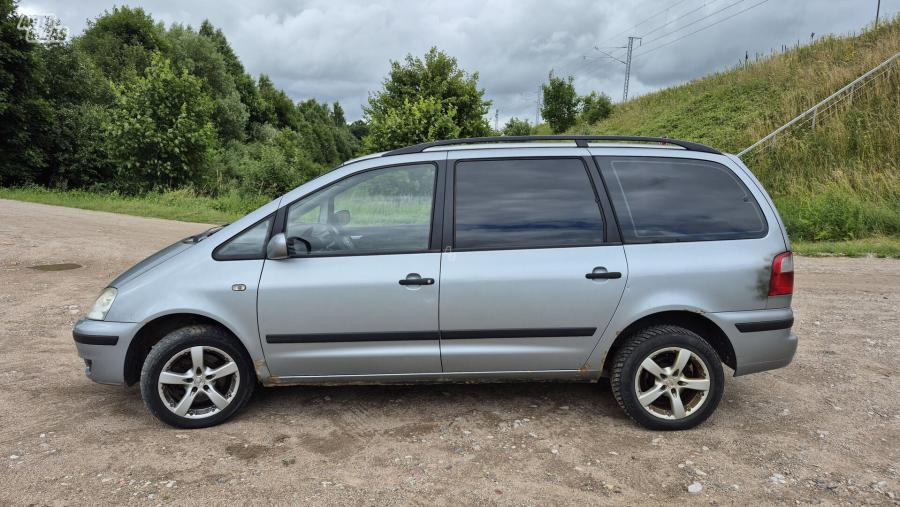 Grey Ford Galaxy 2003 in Kretinga, with an engine capacity of 1.90 L and mileage of 256 thousand km for 550 €, photo 3 on AUTOMOTO.COM.LV
