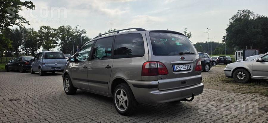 Pelēks Ford Galaxy 2003 Valmiera, ar dzinēja tilpumu 1.90 L un nobraukumu 338 tūkst. km par 950 €, foto 5 vietnē AUTOMOTO.COM.LV