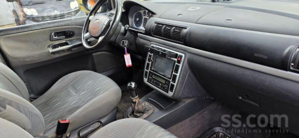 Pelēks Ford Galaxy 2003 Valmiera, ar dzinēja tilpumu 1.90 L un nobraukumu 338 tūkst. km par 950 €, foto 9 vietnē AUTOMOTO.COM.LV