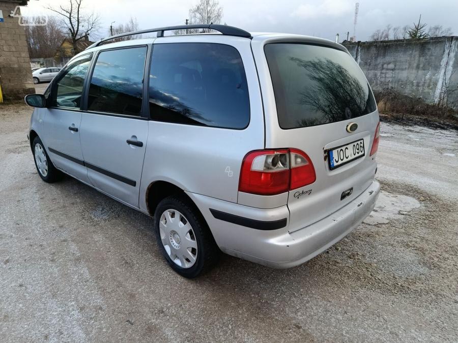 Pelēks Ford Galaxy 2004 Joniškis, ar dzinēja tilpumu 1.90 L un nobraukumu 350 tūkst. km par 600 €, foto 4 vietnē AUTOMOTO.COM.LV