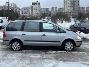 Grey Ford Galaxy 2004 in Vilnius, with an engine capacity of 1.90 L and mileage of 305 thousand km for 1750 €, photo 4 on AUTOMOTO.COM.LV