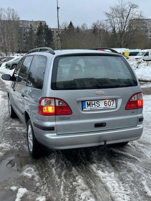 Pelēks Ford Galaxy 2004 Viļņa, ar dzinēja tilpumu 1.90 L un nobraukumu 305 tūkst. km par 1750 €, foto 6 vietnē AUTOMOTO.COM.LV