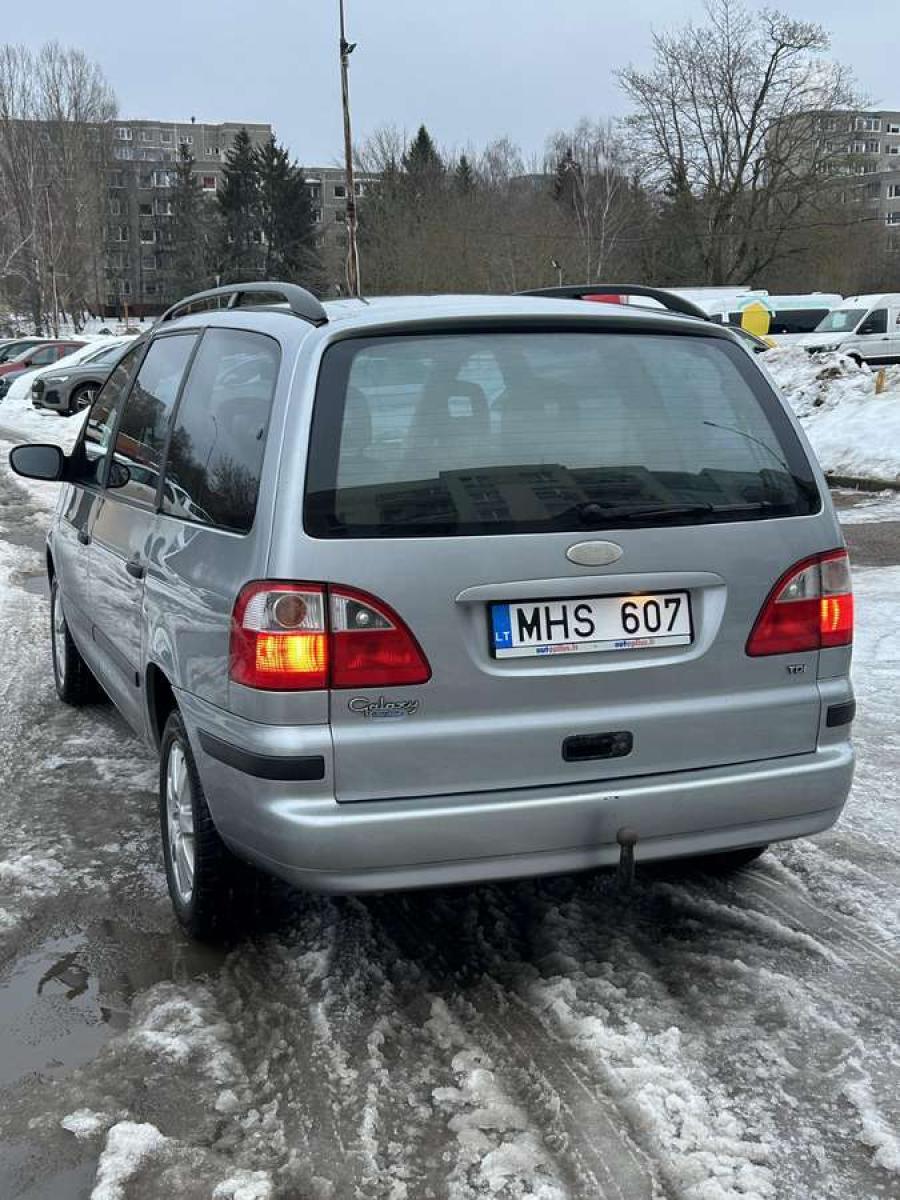 Grey Ford Galaxy 2004 in Vilnius, with an engine capacity of 1.90 L and mileage of 305 thousand km for 1750 €, photo 6 on AUTOMOTO.COM.LV