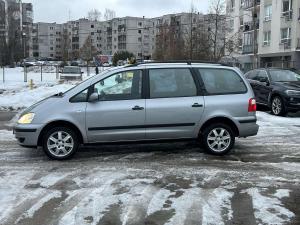 Grey Ford Galaxy 2004 in Vilnius, with an engine capacity of 1.90 L and mileage of 305 thousand km for 1750 €, photo 8 on AUTOMOTO.COM.LV