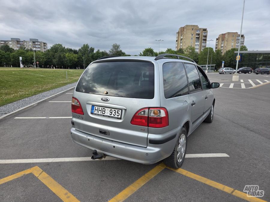 Grey Ford Galaxy 2004 in Panevezys, with an engine capacity of 1.90 L and mileage of 379 thousand km for 860 €, photo 5 on AUTOMOTO.COM.LV