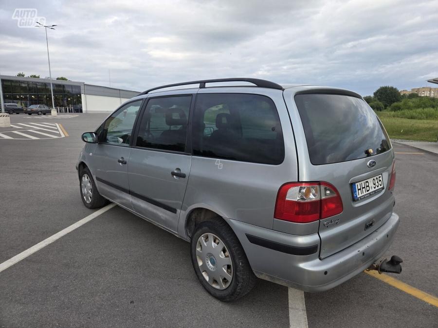 Grey Ford Galaxy 2004 in Panevezys, with an engine capacity of 1.90 L and mileage of 379 thousand km for 860 €, photo 6 on AUTOMOTO.COM.LV
