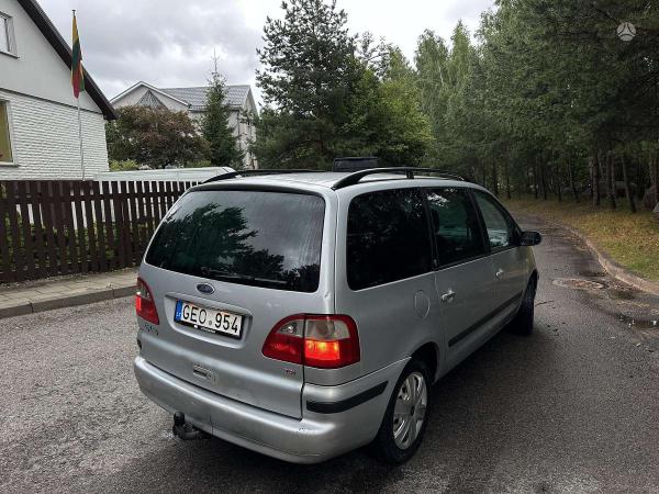 Grey Ford Galaxy 2004 in Vilnius, with an engine capacity of 1.90 L and mileage of 330 thousand km for 1000 €, photo 4 on AUTOMOTO.COM.LV