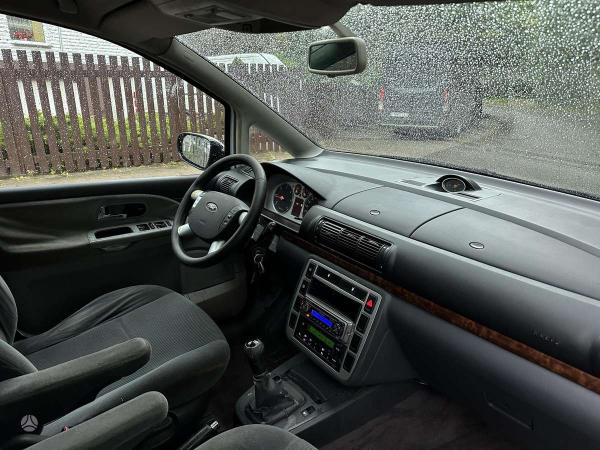 Grey Ford Galaxy 2004 in Vilnius, with an engine capacity of 1.90 L and mileage of 330 thousand km for 1000 €, photo 9 on AUTOMOTO.COM.LV