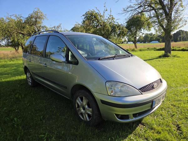 Pelēks Ford Galaxy 2004 Alīta, ar dzinēja tilpumu 1.90 L un nobraukumu 340 tūkst. km par 1299 €, foto 3 vietnē AUTOMOTO.COM.LV