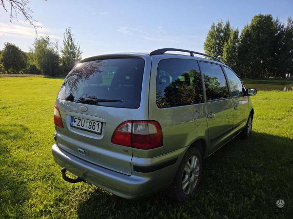 Pelēks Ford Galaxy 2004 Alīta, ar dzinēja tilpumu 1.90 L un nobraukumu 340 tūkst. km par 1299 €, foto 4 vietnē AUTOMOTO.COM.LV