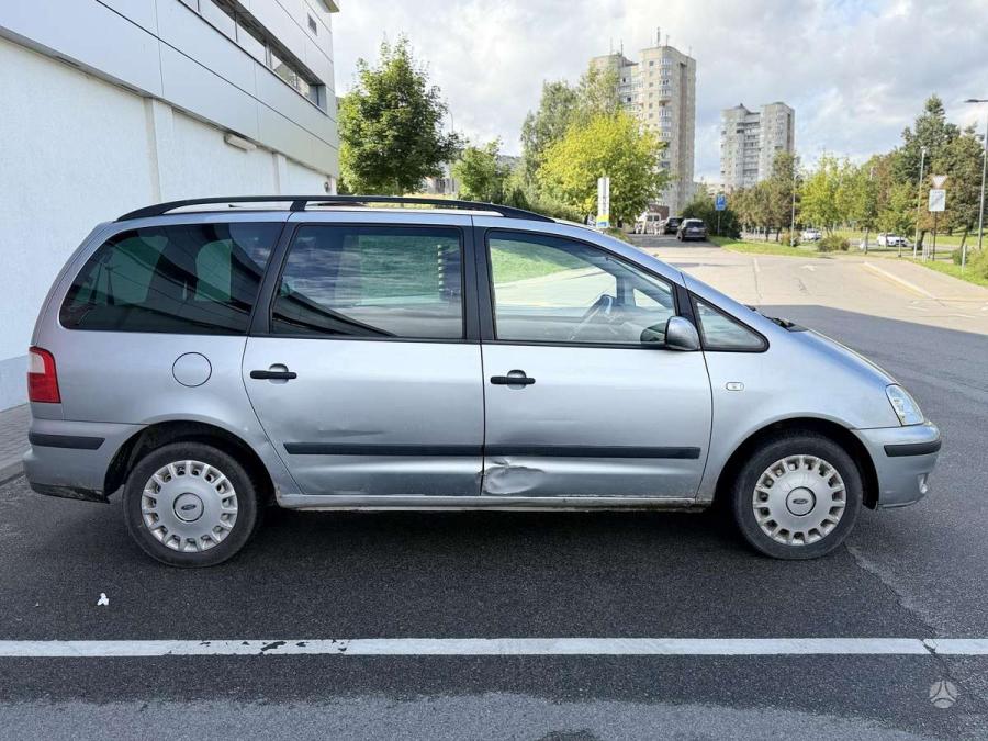 Pelēks Ford Galaxy 2004 Viļņa, ar dzinēja tilpumu 1.90 L un nobraukumu 241 tūkst. km par 650 €, foto 7 vietnē AUTOMOTO.COM.LV