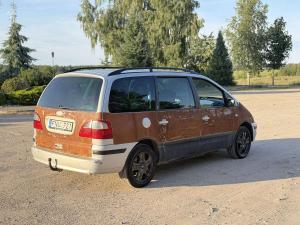 Grey Ford Galaxy 2004 in Vilnius, with an engine capacity of 1.90 L and mileage of 310 thousand km for 950 €, photo 4 on AUTOMOTO.COM.LV
