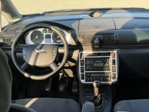 Grey Ford Galaxy 2004 in Vilnius, with an engine capacity of 1.90 L and mileage of 310 thousand km for 950 €, photo 7 on AUTOMOTO.COM.LV