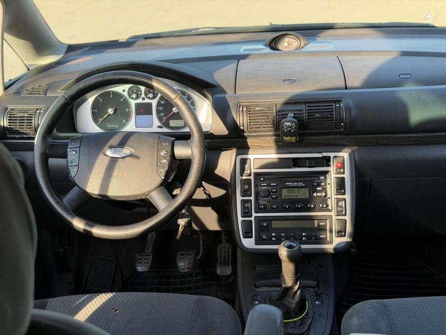 Grey Ford Galaxy 2004 in Vilnius, with an engine capacity of 1.90 L and mileage of 310 thousand km for 950 €, photo 7 on AUTOMOTO.COM.LV
