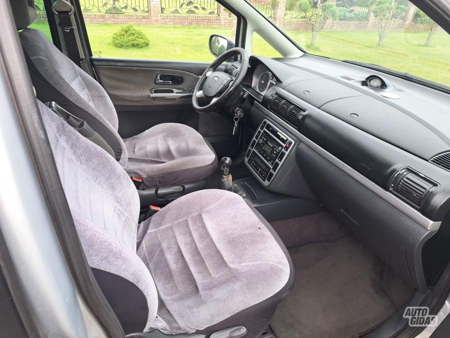 Grey Ford Galaxy 2004 in Vilkaviskis, with an engine capacity of 1.90 L and mileage of 370 thousand km for 1350 €, photo 9 on AUTOMOTO.COM.LV