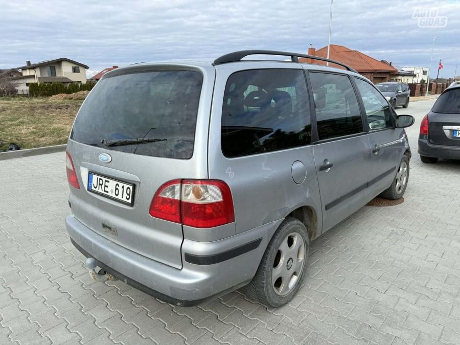 Pelēks Ford Galaxy 2005 Kauņa, ar dzinēja tilpumu 1.90 L un nobraukumu 346 tūkst. km par 1500 €, foto 5 vietnē AUTOMOTO.COM.LV