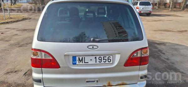 Pelēks Ford Galaxy 2005 Rīga, ar dzinēja tilpumu 1.90 L un nobraukumu 325 tūkst. km par 1450 €, foto 6 vietnē AUTOMOTO.COM.LV