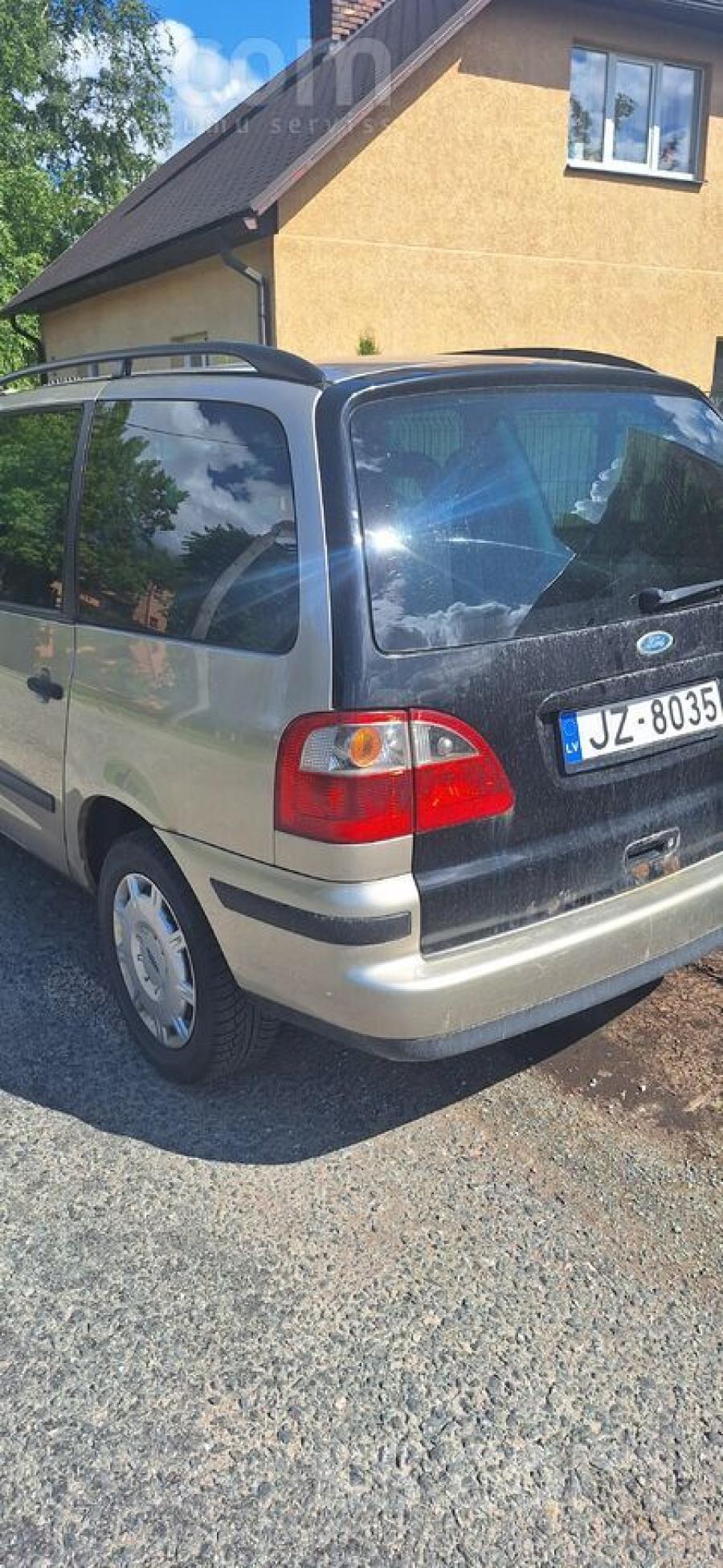 Pelēks Ford Galaxy 2005 Jelgava, ar dzinēja tilpumu 1.90 L un nobraukumu 370 tūkst. km par 800 €, foto 6 vietnē AUTOMOTO.COM.LV