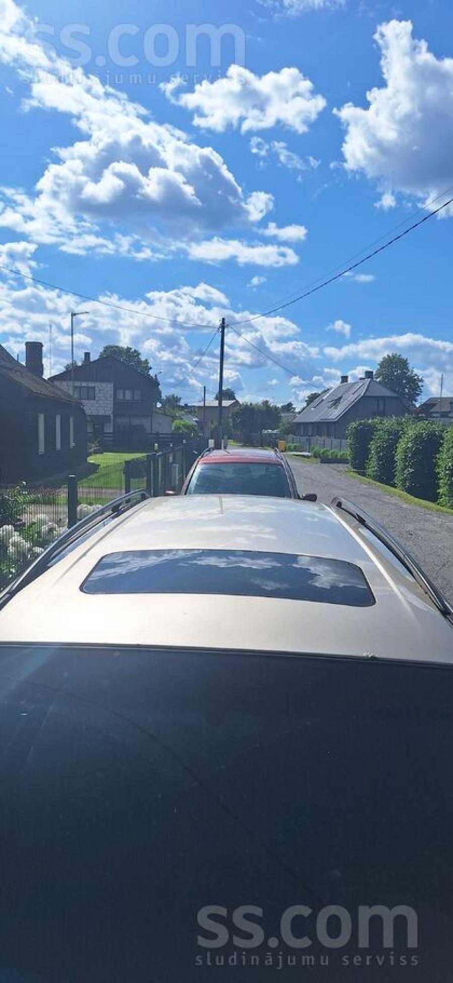 Pelēks Ford Galaxy 2005 Jelgava, ar dzinēja tilpumu 1.90 L un nobraukumu 370 tūkst. km par 800 €, foto 10 vietnē AUTOMOTO.COM.LV