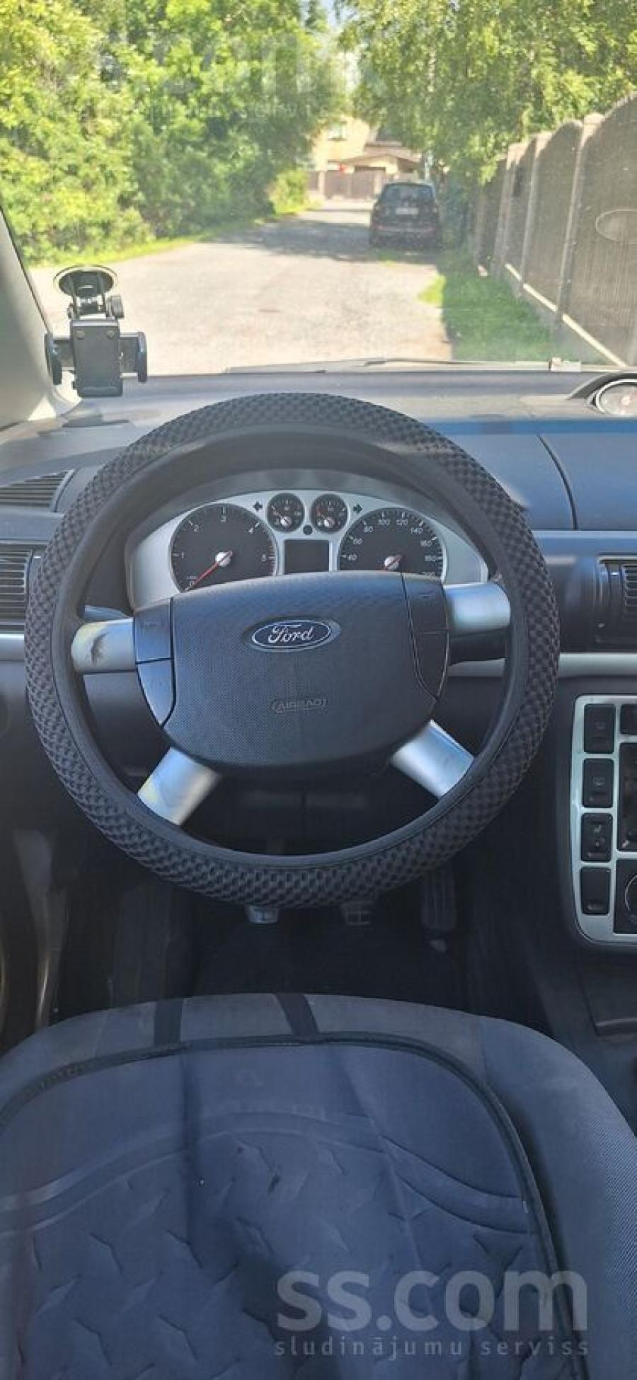 Pelēks Ford Galaxy 2005 Jelgava, ar dzinēja tilpumu 1.90 L un nobraukumu 370 tūkst. km par 800 €, foto 16 vietnē AUTOMOTO.COM.LV