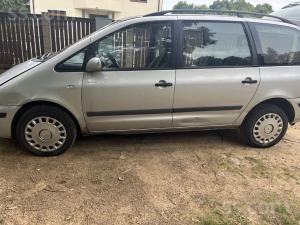 Pelēks Ford Galaxy 2005 Rīga, ar dzinēja tilpumu 1.90 L un nobraukumu 340 tūkst. km par 1100 €, foto 3 vietnē AUTOMOTO.COM.LV