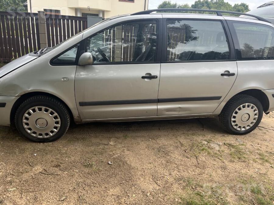 Pelēks Ford Galaxy 2005 Rīga, ar dzinēja tilpumu 1.90 L un nobraukumu 340 tūkst. km par 1100 €, foto 3 vietnē AUTOMOTO.COM.LV