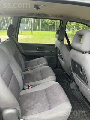 Pelēks Ford Galaxy 2005 Rīga, ar dzinēja tilpumu 1.90 L un nobraukumu 340 tūkst. km par 1100 €, foto 7 vietnē AUTOMOTO.COM.LV