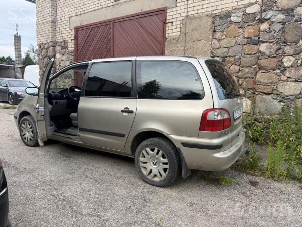 Grey Ford Galaxy 2005 in Rezekne, with an engine capacity of 1.90 L and mileage of 353 thousand km for 1450 €, photo 4 on AUTOMOTO.COM.LV