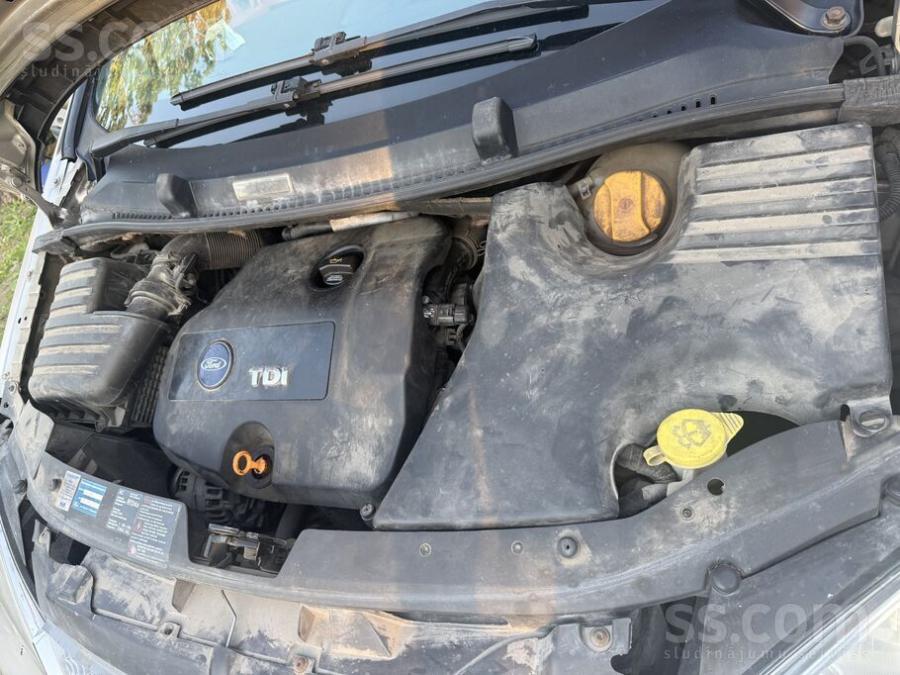 Pelēks Ford Galaxy 2005 Rēzekne, ar dzinēja tilpumu 1.90 L un nobraukumu 353 tūkst. km par 1630 €, foto 6 vietnē AUTOMOTO.COM.LV