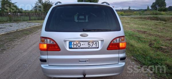 Grey Ford Galaxy 2005 in Daugavpils, with an engine capacity of 1.90 L and mileage of 262 thousand km for 1750 €, photo 7 on AUTOMOTO.COM.LV