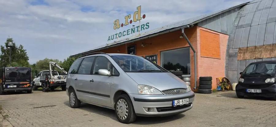 Grey Ford Galaxy 2005 in Valmiera, with an engine capacity of 1.90 L and mileage of 319 thousand km for 1450 €, photo 1 on AUTOMOTO.COM.LV