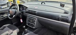 Grey Ford Galaxy 2005 in Valmiera, with an engine capacity of 1.90 L and mileage of 319 thousand km for 1450 €, photo 10 on AUTOMOTO.COM.LV