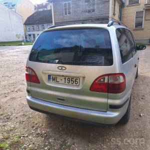 Pelēks Ford Galaxy 2005 Rīga, ar dzinēja tilpumu 1.90 L un nobraukumu 325 tūkst. km par 1800 €, foto 12 vietnē AUTOMOTO.COM.LV