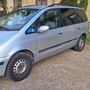 Pelēks Ford Galaxy 2005 Rīga, ar dzinēja tilpumu 1.90 L un nobraukumu 325 tūkst. km par 1800 €, foto 15 vietnē AUTOMOTO.COM.LV