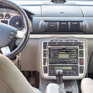 Pelēks Ford Galaxy 2005 Rīga, ar dzinēja tilpumu 1.90 L un nobraukumu 325 tūkst. km par 1800 €, foto 17 vietnē AUTOMOTO.COM.LV