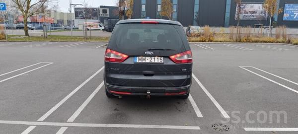 Pelēks Ford Galaxy 2006 Rīga, ar dzinēja tilpumu 2.00 L un nobraukumu 300 tūkst. km par 2700 €, foto 4 vietnē AUTOMOTO.COM.LV