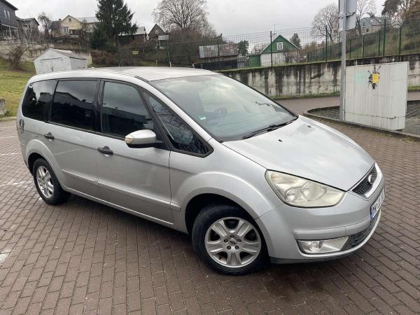 Pelēks Ford Galaxy 2006 Alīta, ar dzinēja tilpumu 2.00 L un nobraukumu 264 tūkst. km par 2850 €, foto 7 vietnē AUTOMOTO.COM.LV