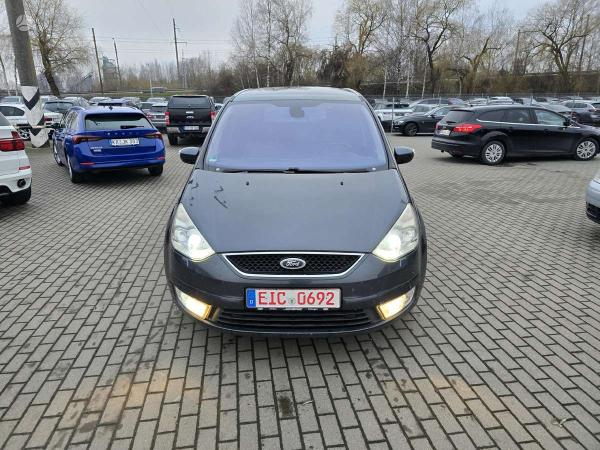 Pelēks Ford Galaxy 2006 Marijampole, ar dzinēja tilpumu 2.00 L un nobraukumu 350 tūkst. km par 2200 €, foto 2 vietnē AUTOMOTO.COM.LV