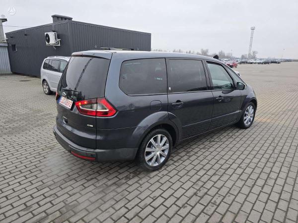 Pelēks Ford Galaxy 2006 Marijampole, ar dzinēja tilpumu 2.00 L un nobraukumu 350 tūkst. km par 2200 €, foto 4 vietnē AUTOMOTO.COM.LV