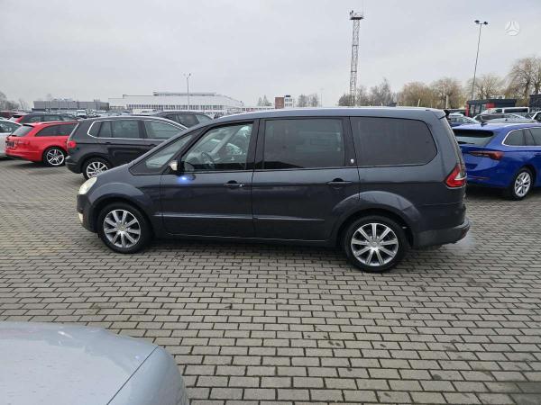 Pelēks Ford Galaxy 2006 Marijampole, ar dzinēja tilpumu 2.00 L un nobraukumu 350 tūkst. km par 2200 €, foto 8 vietnē AUTOMOTO.COM.LV