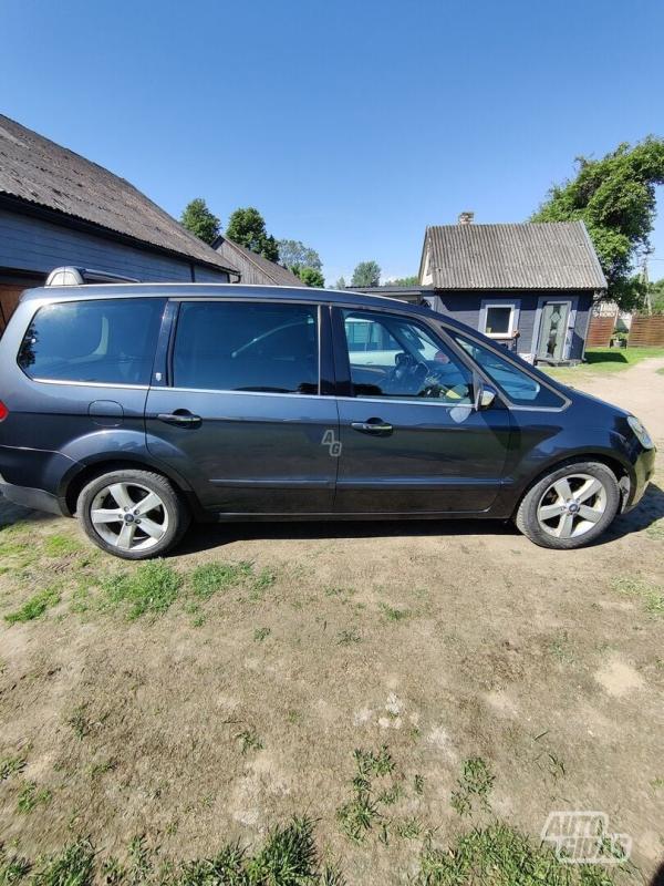 Pelēks Ford Galaxy 2006 Jurbarkas, ar dzinēja tilpumu 2.00 L un nobraukumu 249 tūkst. km par 3200 €, foto 4 vietnē AUTOMOTO.COM.LV