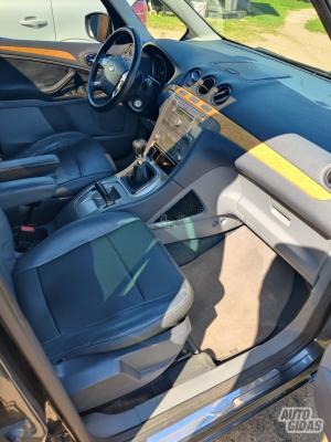 Grey Ford Galaxy 2006 in Jurbarkas, with an engine capacity of 2.00 L and mileage of 249 thousand km for 3200 €, photo 12 on AUTOMOTO.COM.LV
