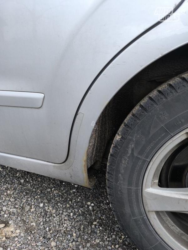 Pelēks Ford Galaxy 2006 Kauņa, ar dzinēja tilpumu 2.00 L un nobraukumu 289 tūkst. km par 1900 €, foto 3 vietnē AUTOMOTO.COM.LV