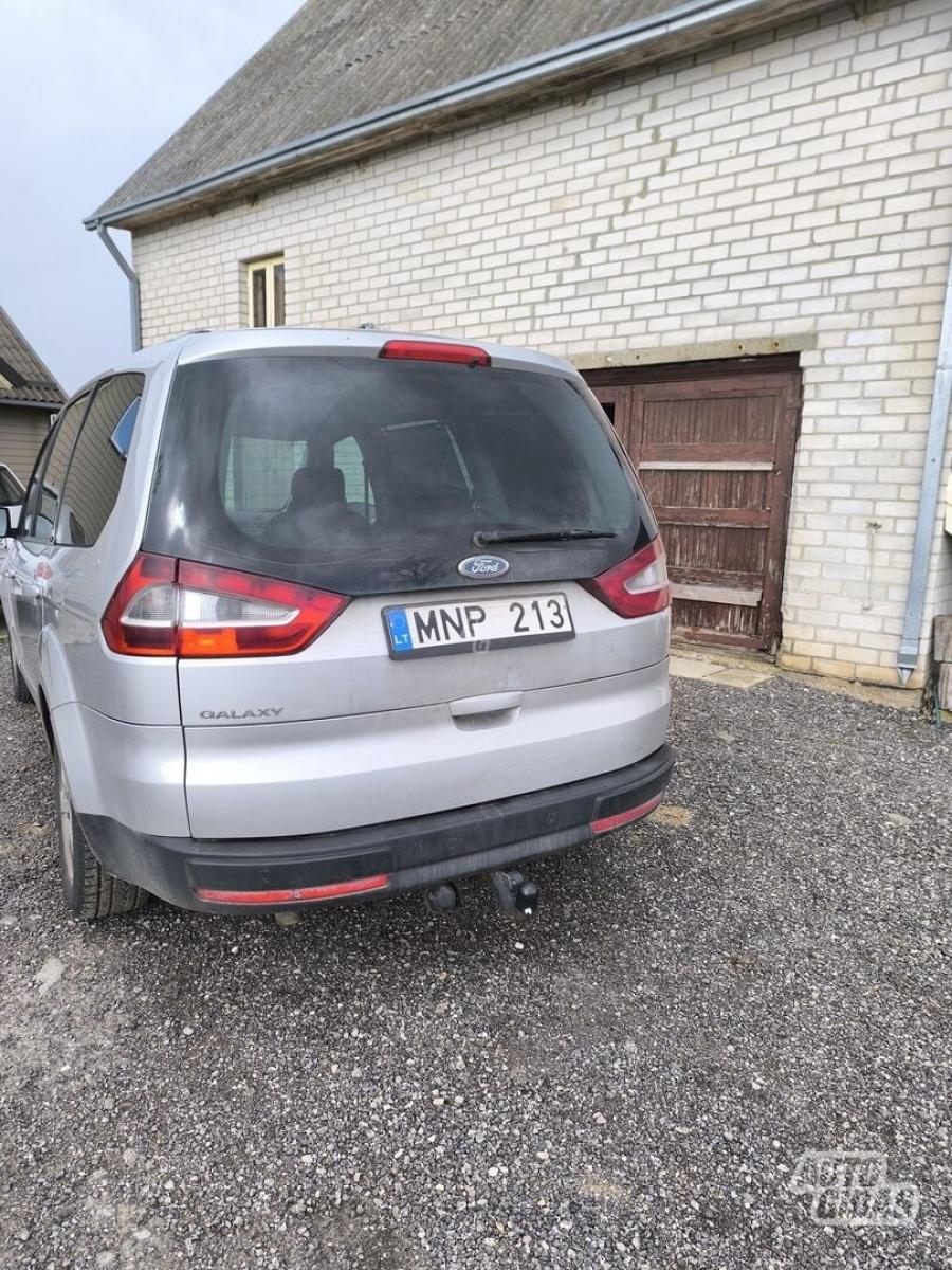 Pelēks Ford Galaxy 2006 Kauņa, ar dzinēja tilpumu 2.00 L un nobraukumu 289 tūkst. km par 1900 €, foto 5 vietnē AUTOMOTO.COM.LV